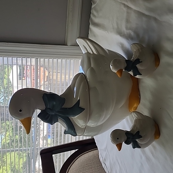 Kitchen | Vintage 197s Goose Duck Cookie Jar Saltpepper Shakerswhite ...